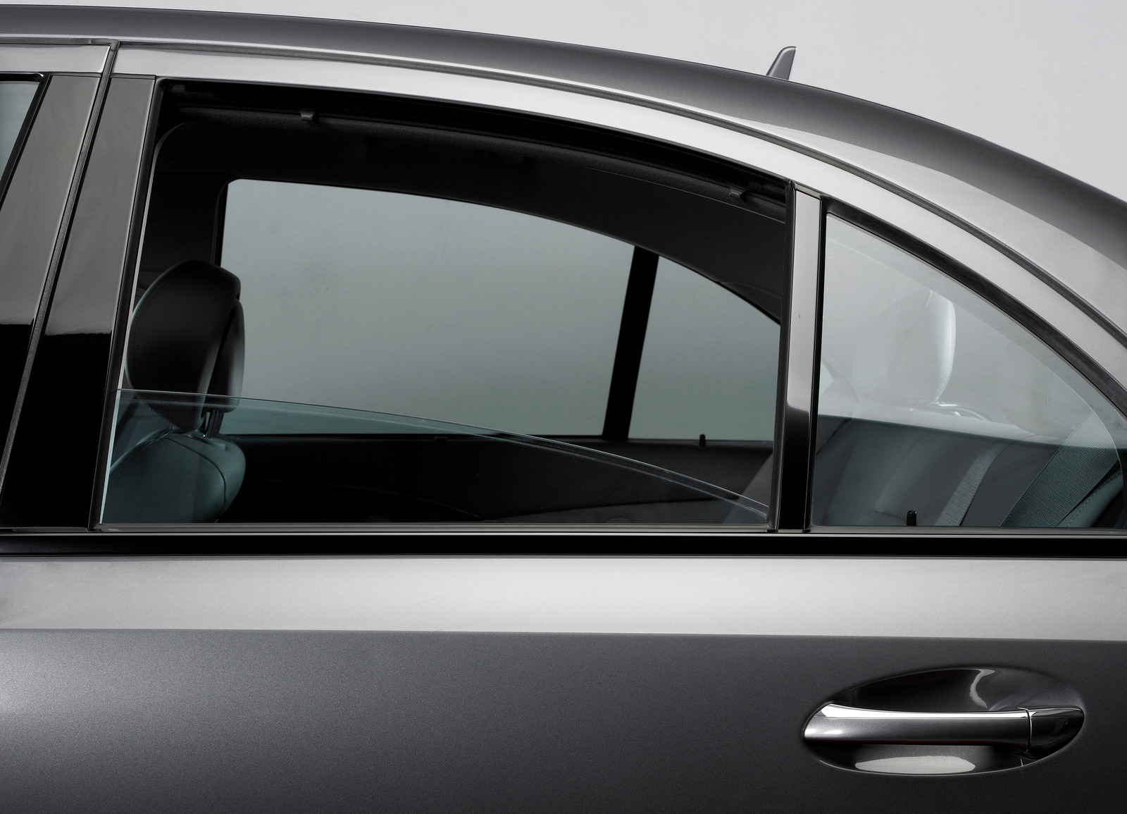 How to Fix a Broken Automatic Car Window | Motion Windows